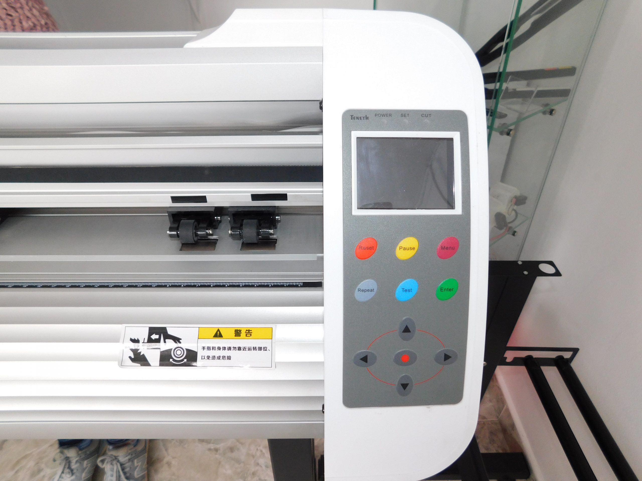 Plotter de corte TENETH TH1300L